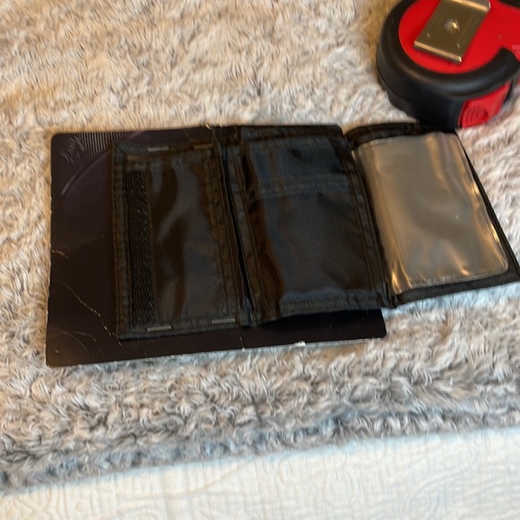 Rico | Bags | Mens Wallet Nylon Trifold Black With L A Kings Emblem New ...